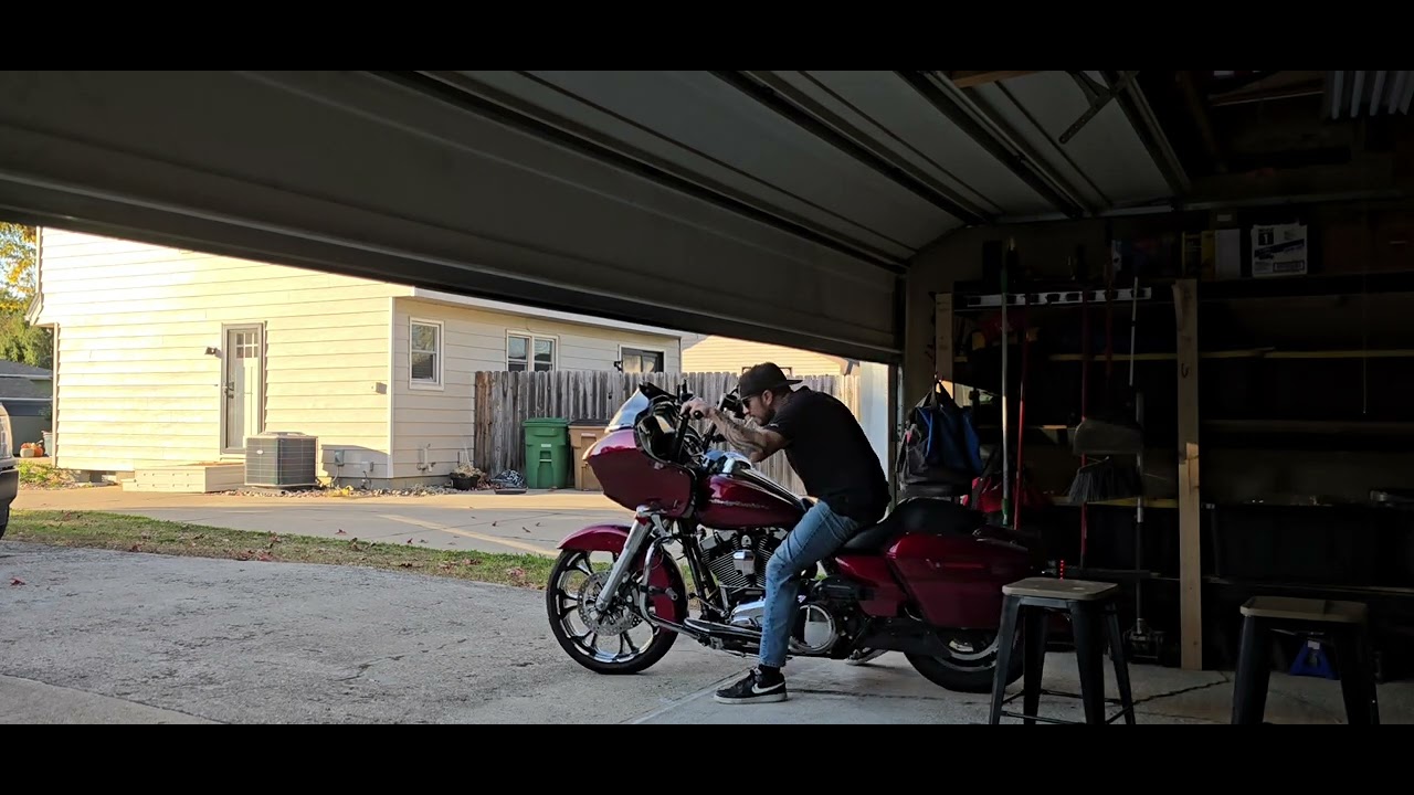 Getting a quick ride in, love the beautiful October/Fall days! - YouTube
