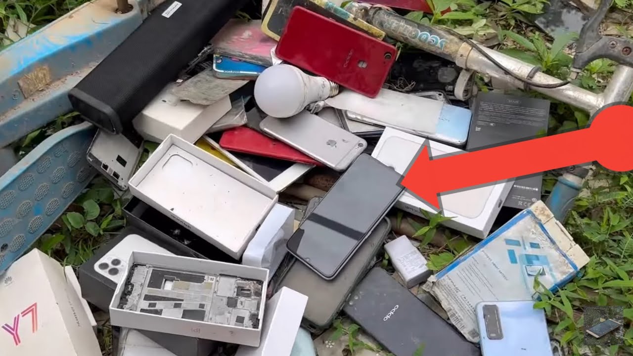 Surprised to see Samsung Galaxy A72 And Ipad Mini4, Many Phones thrown ...