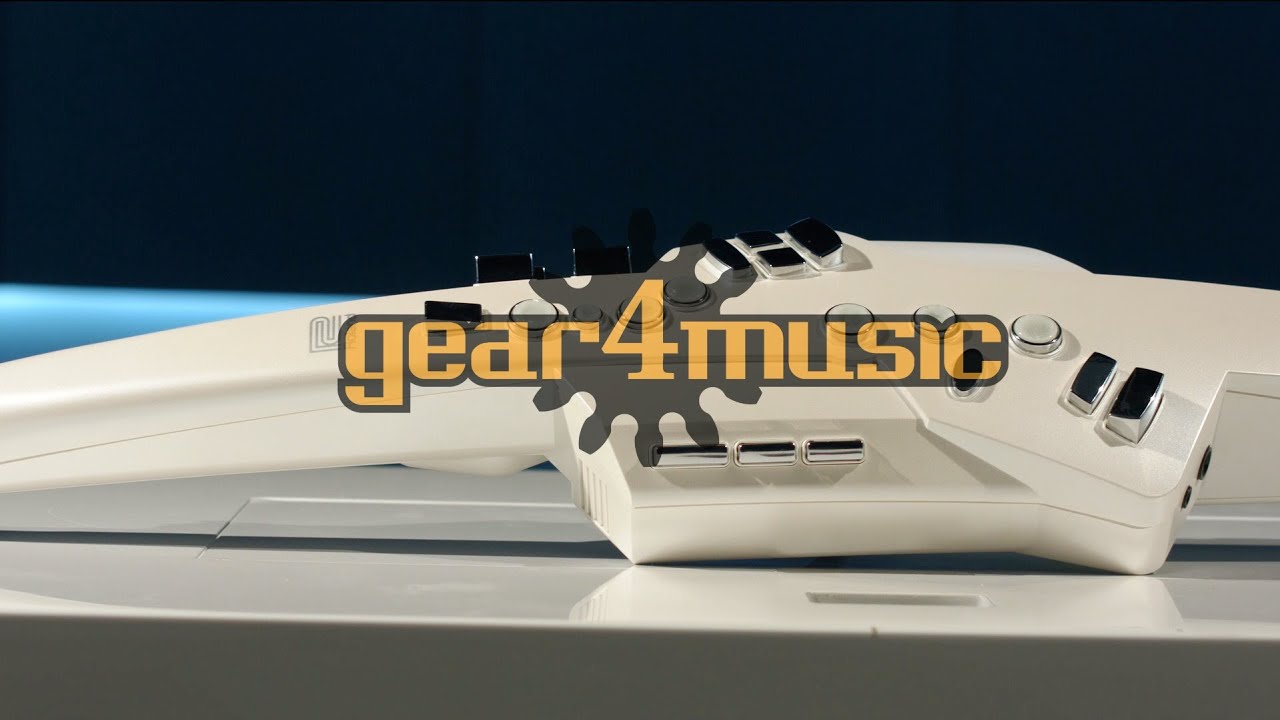 Roland AE-10 Aerophone Digital Wind Instrument - YouTube