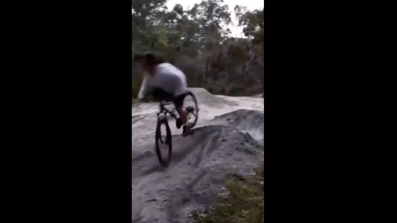 Young Man Bicycle Trick Faceplant - YouTube