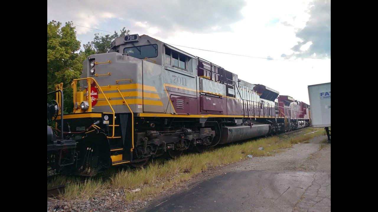 Railfanning Kenova West Virginia With N&W475 - YouTube