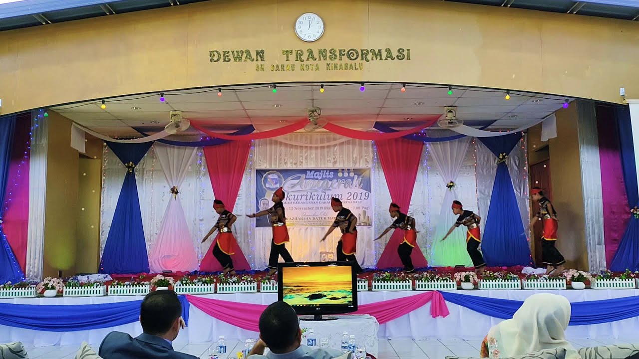 Tarian Etnik Tahap 2 SK Darau - YouTube