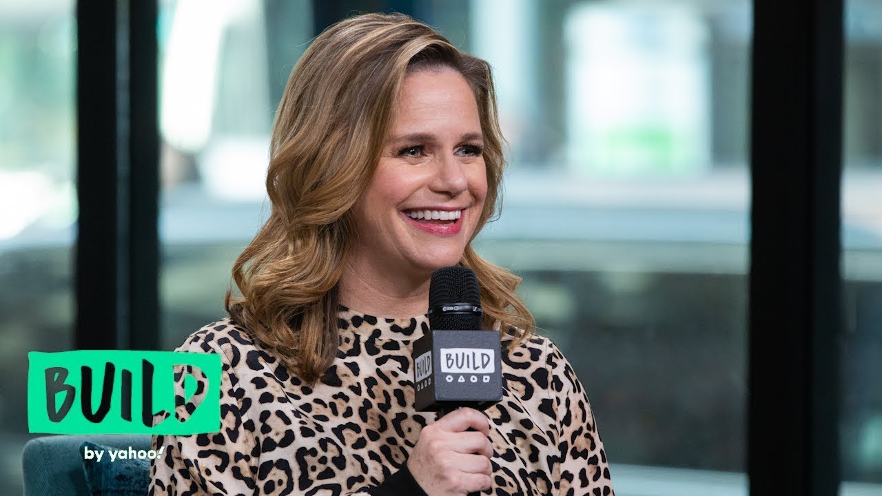 Andrea Barber Opens Up About Writing Her Memoir, "Full Circle" - YouTube