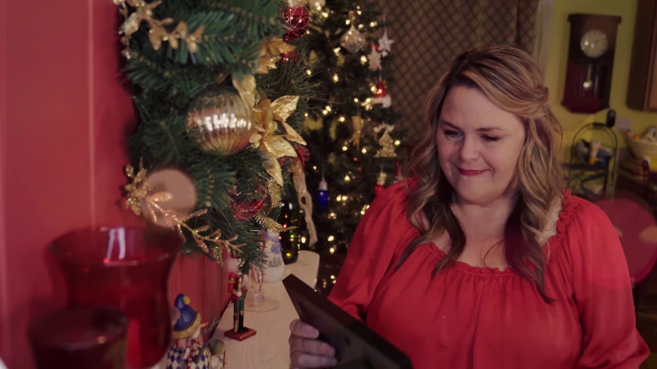 Lisa Donahey - Christmas in Our Soul (Official Music Video) - YouTube