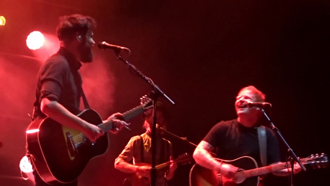 (Suprise act/special guest Ed Sheeran) Passenger and Ed Sheeran - Heart ...