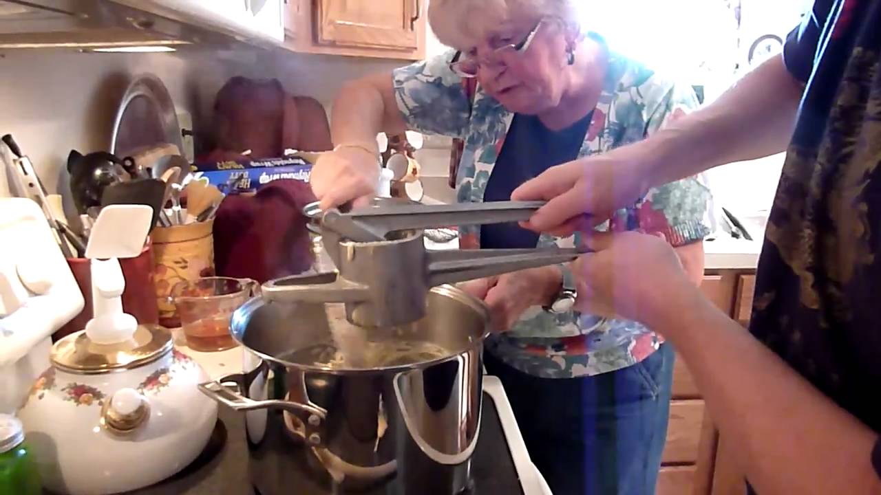 Cooking with Aunt Rita 5 - YouTube