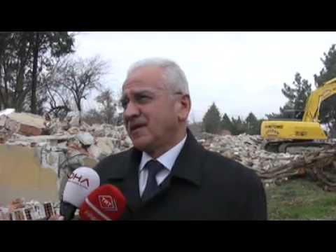 MEMUREVLERİ' NDE YIKIM BAŞLADI