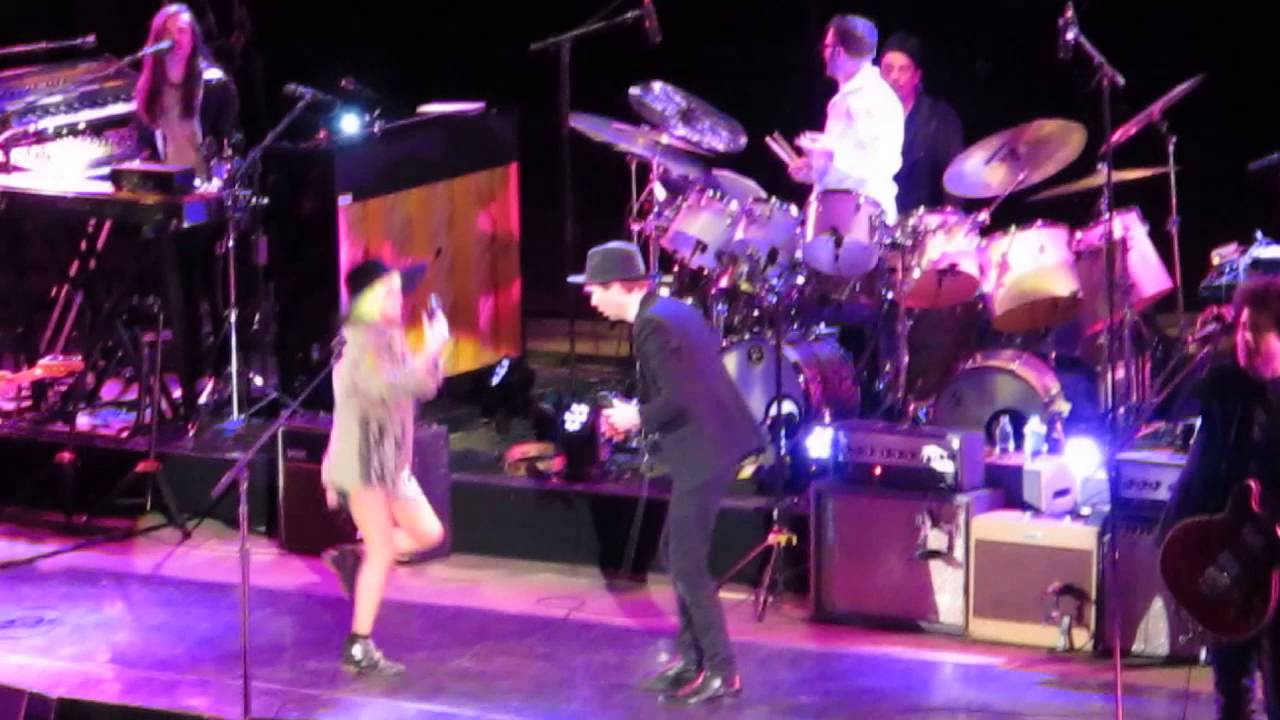 "Debra" joins Beck on stage at live at Red Rocks! - YouTube