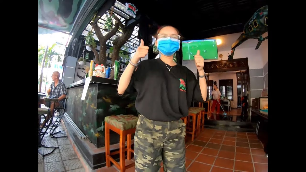 DA NANG BEACH AND DMZ BAR - YouTube