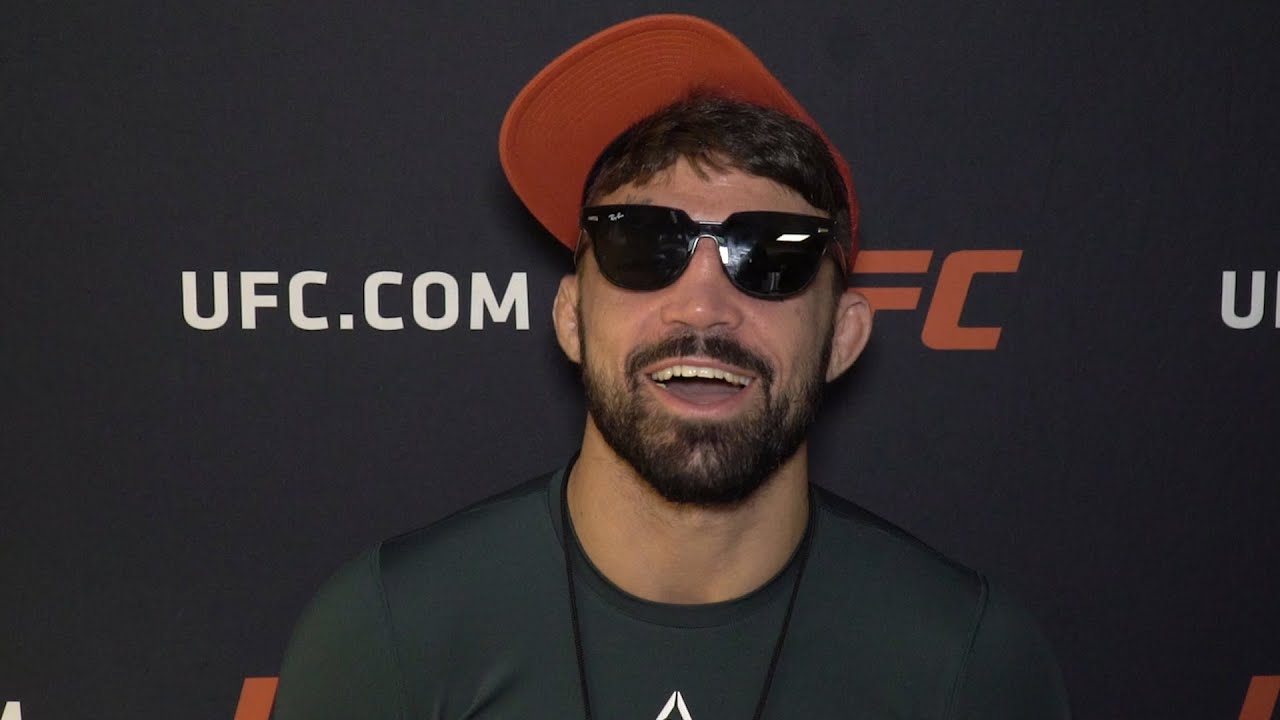 Mike Perry talks about being coached by his girlfriend, watching anime ...