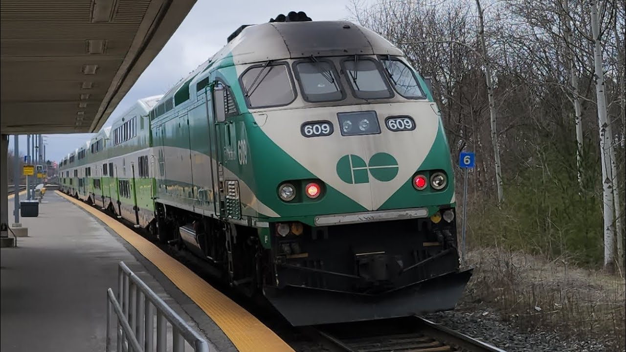 GO 1875 (Hamilton Express) - 310 With 609 At Clarkson - YouTube