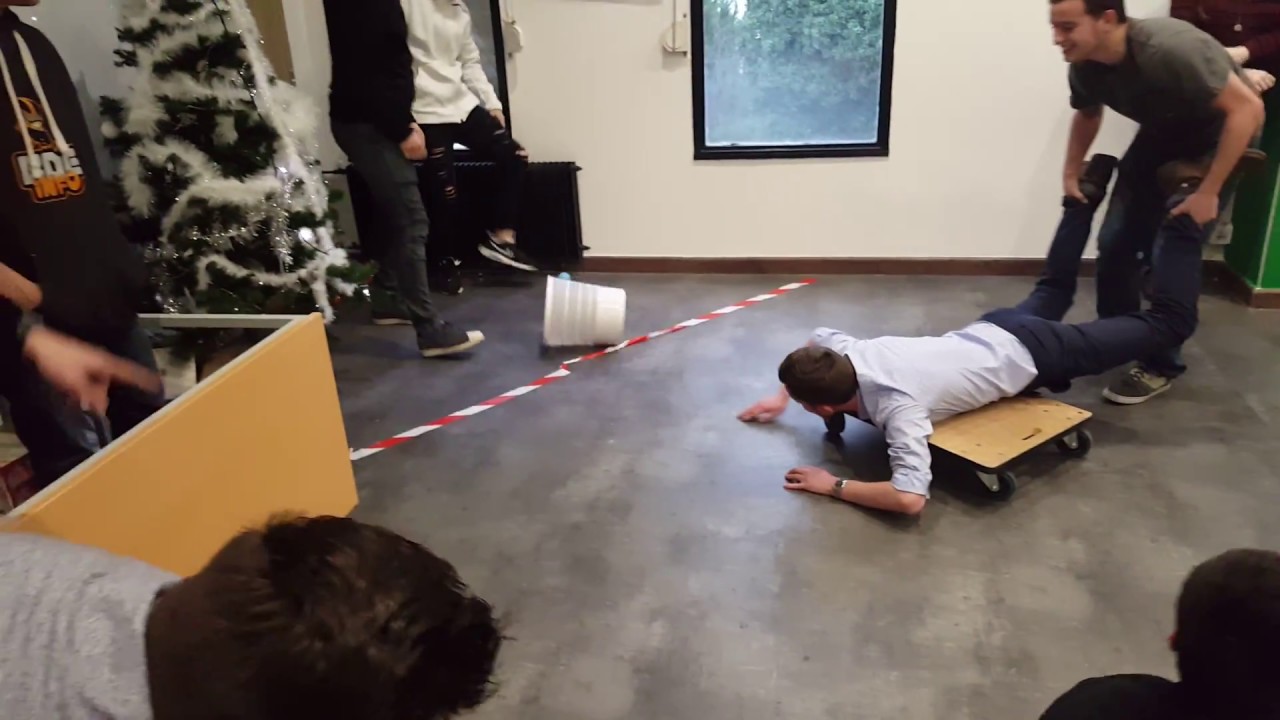 Le Jeu de Hippo Glouton au Campus de Lyon - 13 dèc 2017 - YouTube