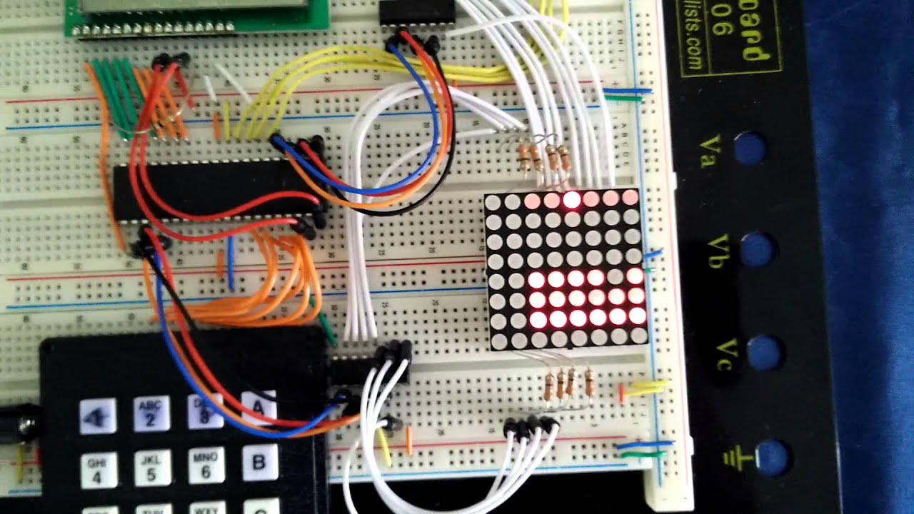 UCR EE/CS 120B Spring 2014 -- Andy Polanco -- Space Invaders - YouTube