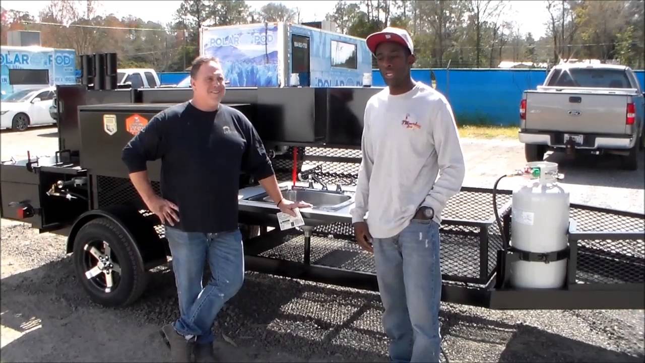M&R Smokers TremendousQUE Custom BBQ Smoker - YouTube