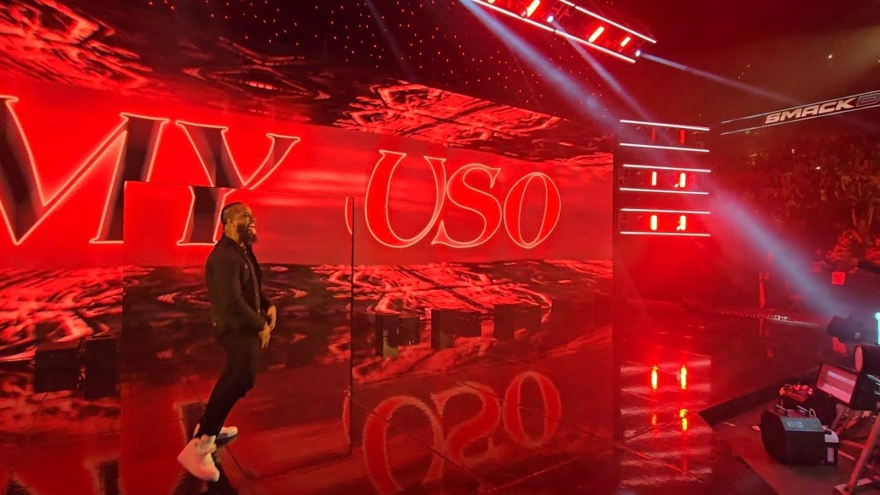The Epic Return of Jimmy Uso to WWE SmackDown! 🎉 - YouTube