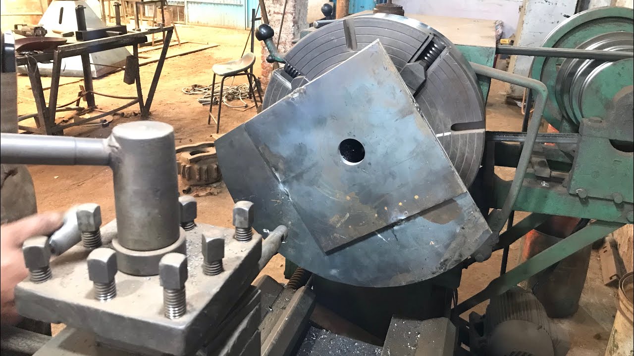 Lathe machine half round job boring process ! lathe machine operation ...