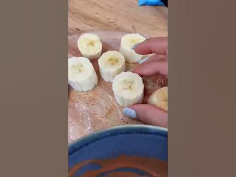 Сладкий десерт бананы в шоколаде - YouTube