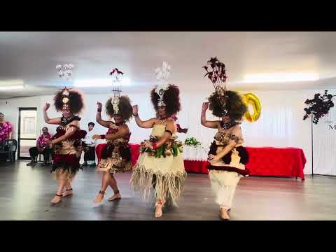 Taupou dance for 70th Birthday - YouTube