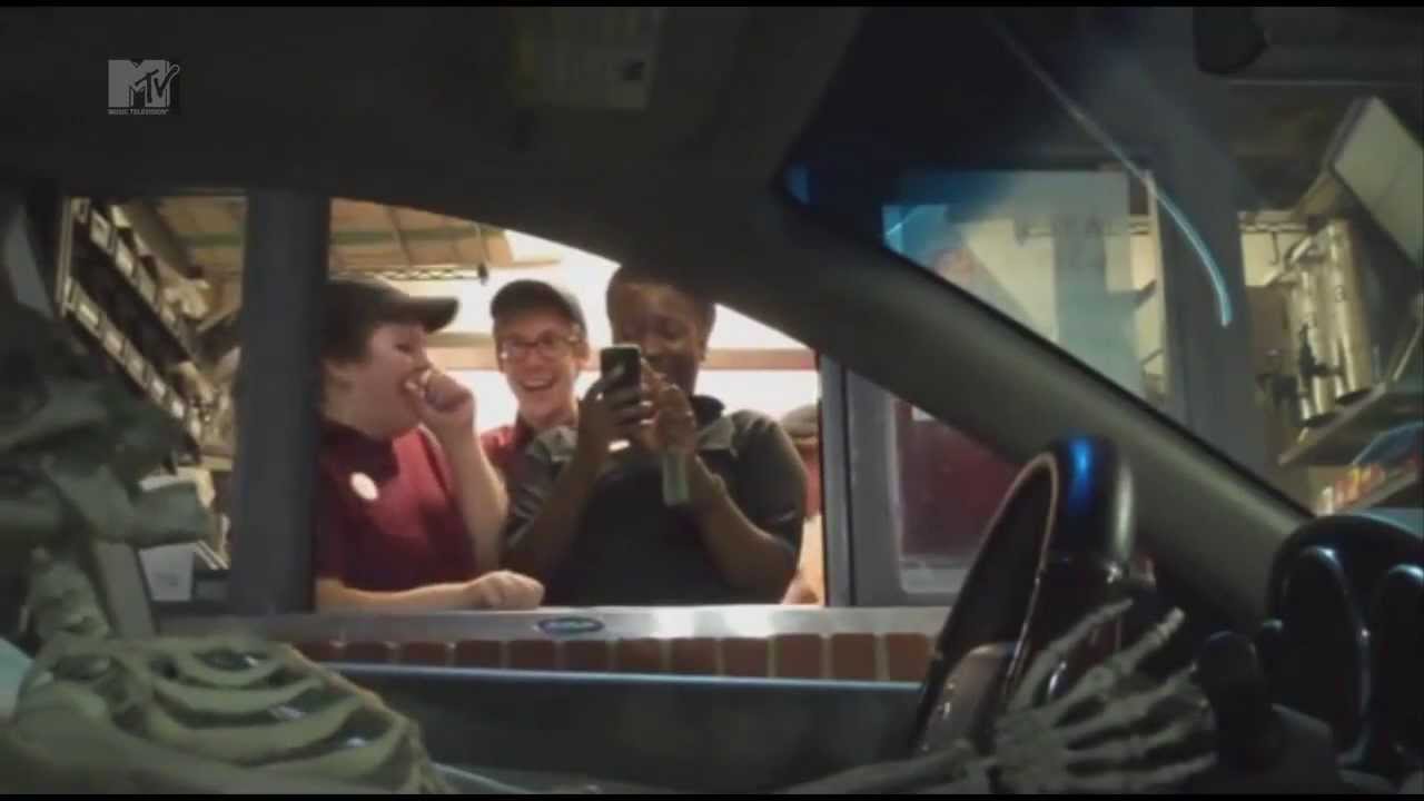 Skeleton driving a car - YouTube