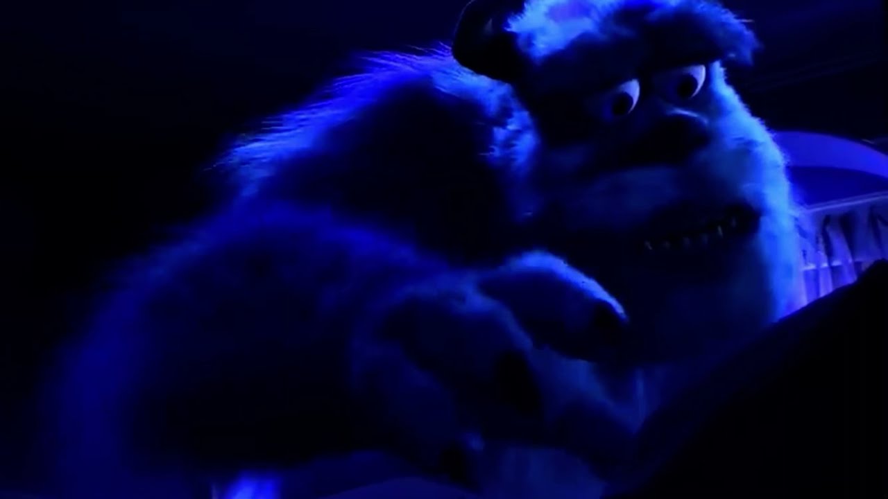 Shrek vs Sully - YouTube