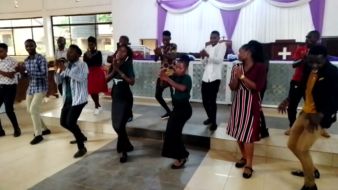 Morogoro Gospel Band Perform At Choir Festival - YouTube