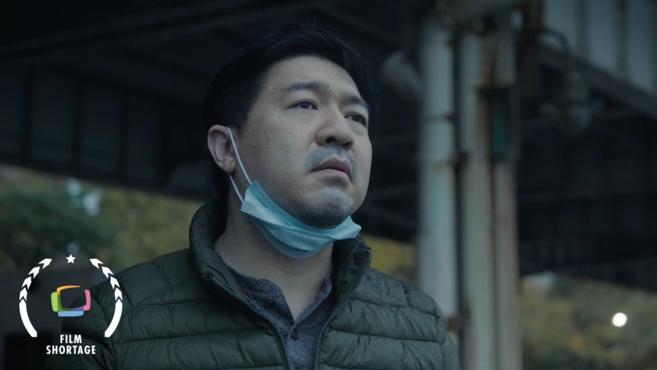 Wuhan Driver: a Chinese Driver Struggles Amid the Pandemic - YouTube