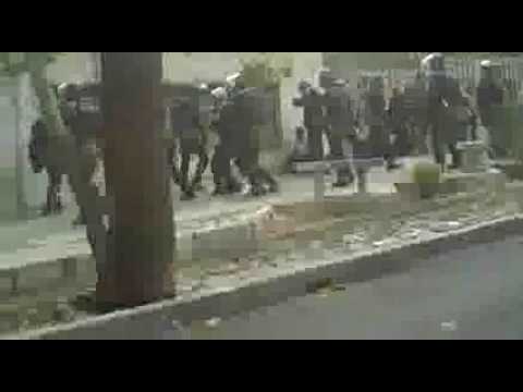 Iranian Protesters are Attacked by Anti-Riot/Basij Police - YouTube