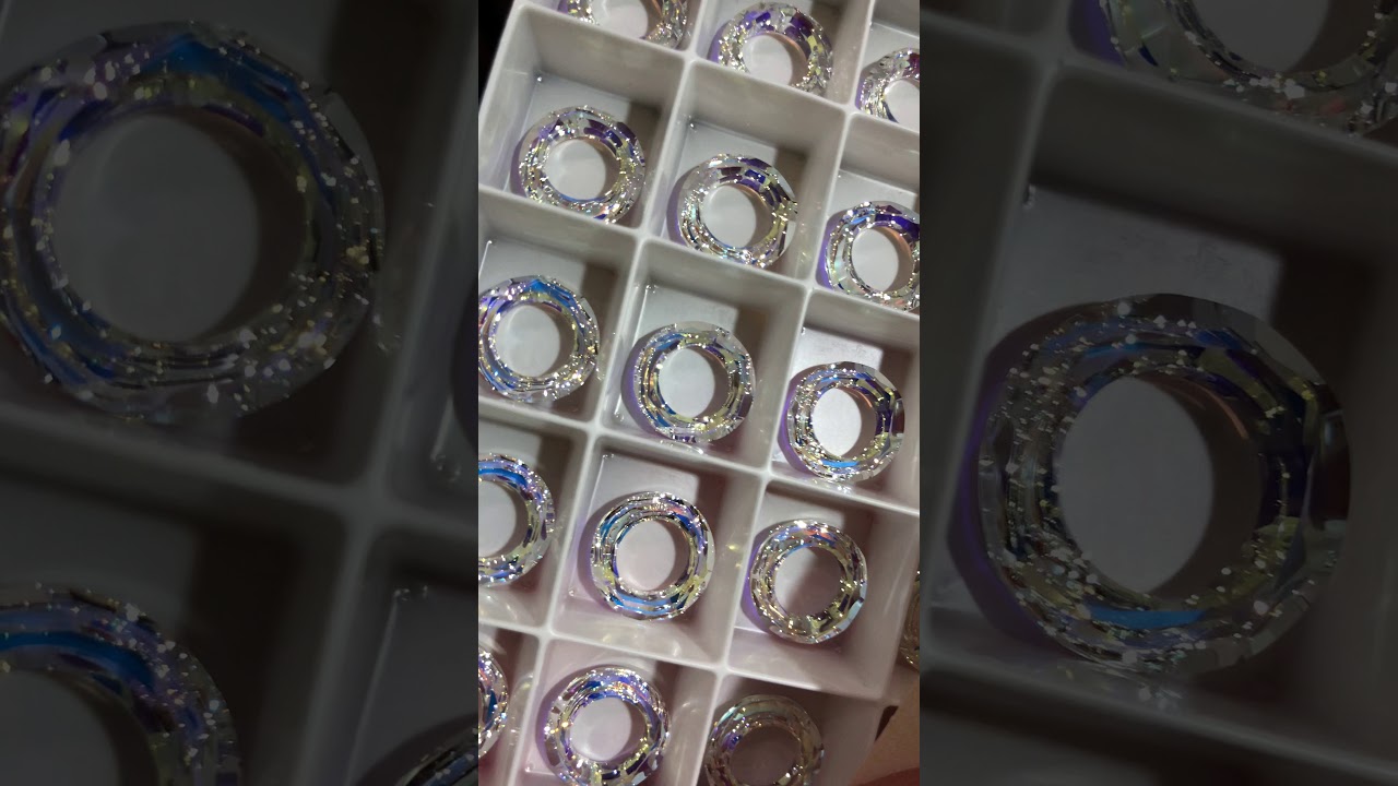 Cosmic ring Swarovski - YouTube