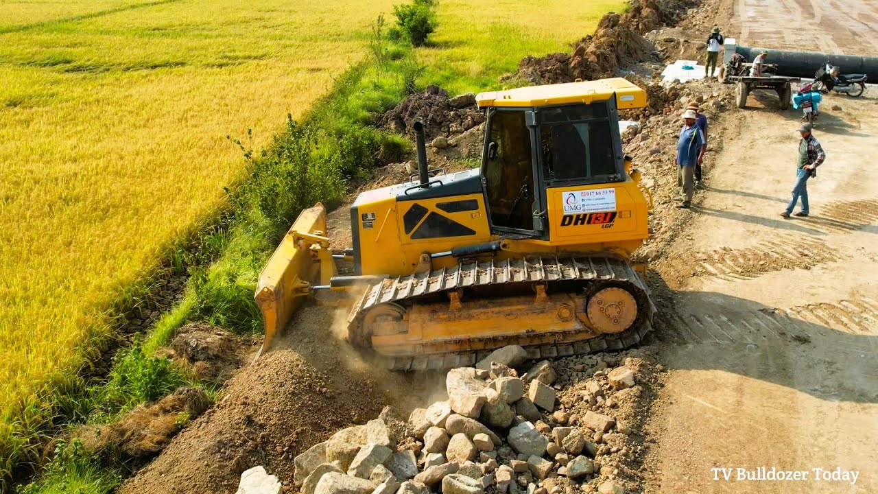 Special Technical Activities For Operators To Push Stones To Build New ...