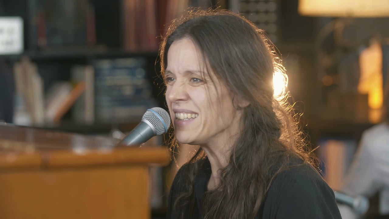 Kristín Anna - Broken Light (Live on KEXP) - YouTube