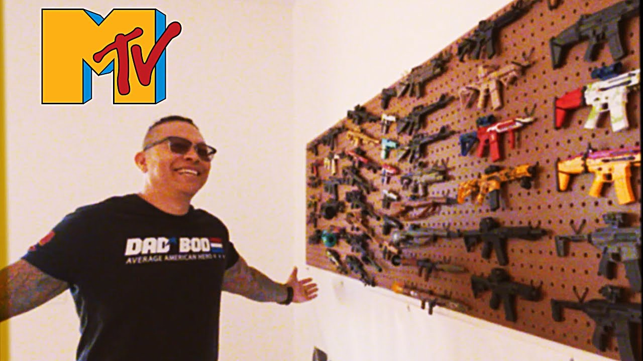 TV Cribs: GoatGuns Addict Edition - YouTube