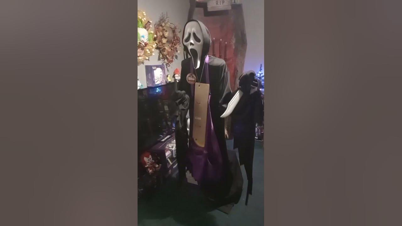 Spirit Halloween (2021) Ghostface animatronic demo - YouTube