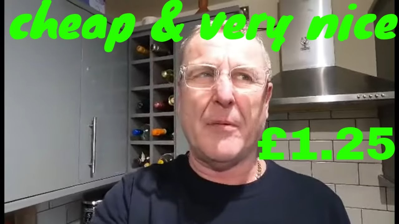 RUSTLERS Classic HOT DOG Review, LETS CHECK THIS OUT - YouTube