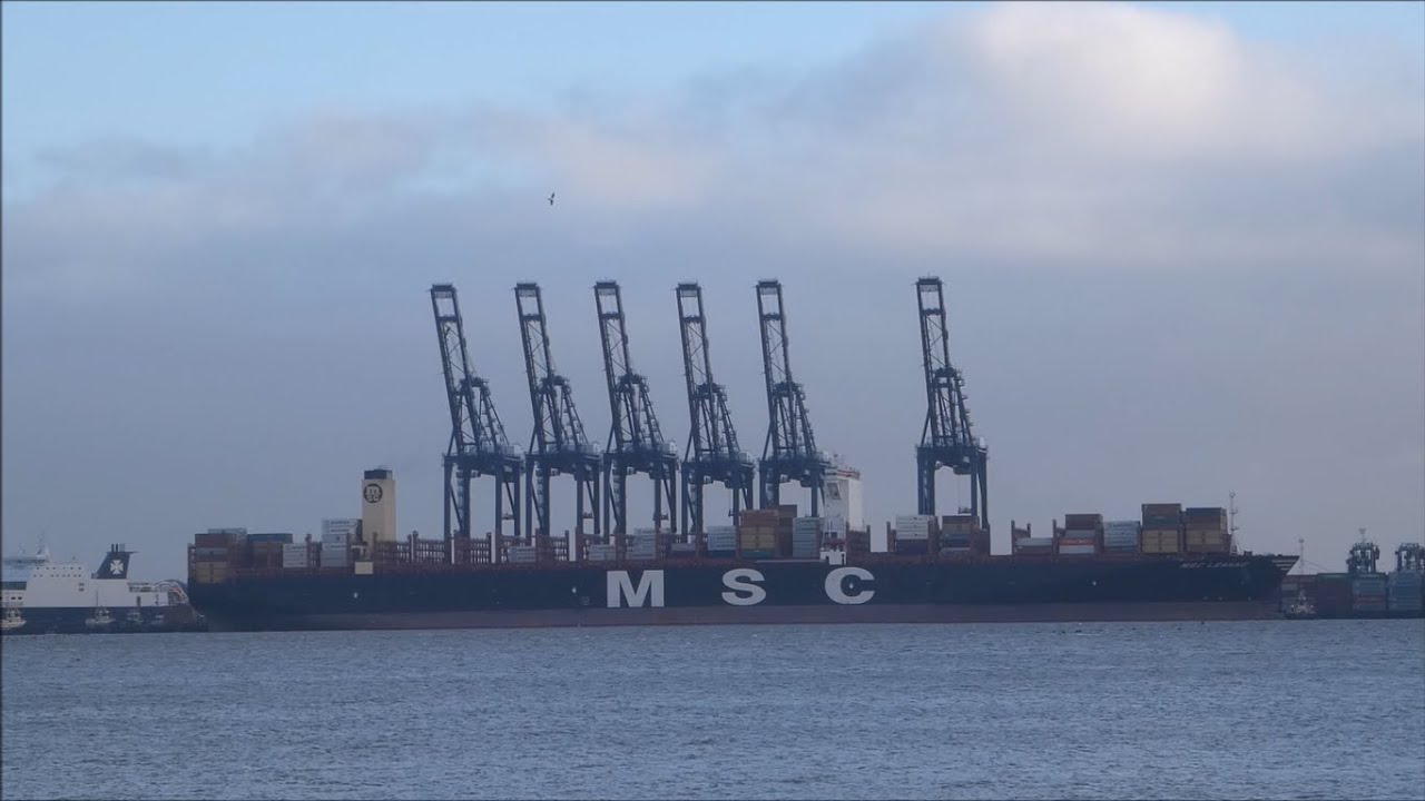 MSC Leanne departs Felixstowe Berth 8 with 2 tugs, bound for the Sunk ...