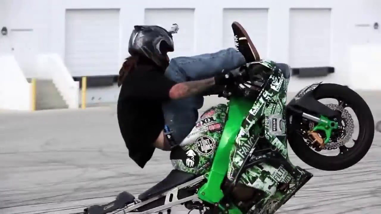 Mais whoooooah - YouTube