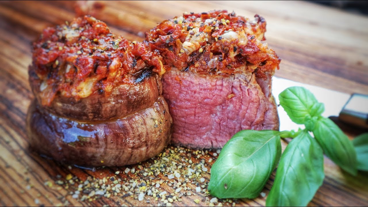Rinderfilet mit Bacon-Parmesan Kruste - Westmünsterland BBQ - YouTube