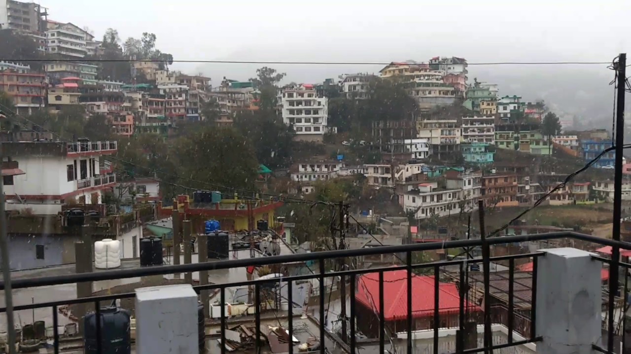 Snowfall in Solan kaleen - YouTube