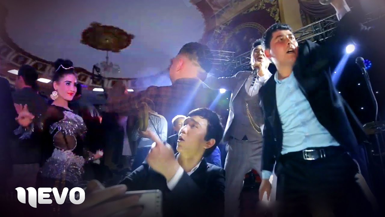Botir Xon - Buxoro Navoiy (To'ylarda) - YouTube