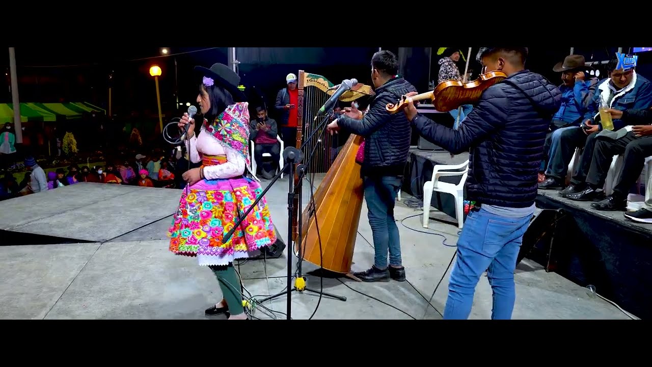 ELIZABETH HUAMAN DE ATALLA EN ANIVERSARIO DE YAULI 2022 - YouTube