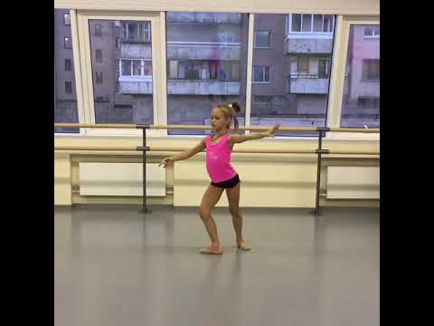 Kristina Shmidt training rythmic gymnastics // Кристина Шмидт ...