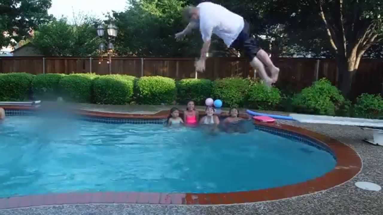 Dan's pool party- belly flop - YouTube