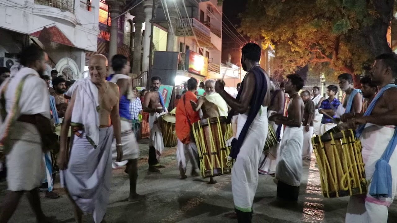 Sri Raghothama Tirtha Sripadangalavara Madhya Aaradhane - Meravanige ...