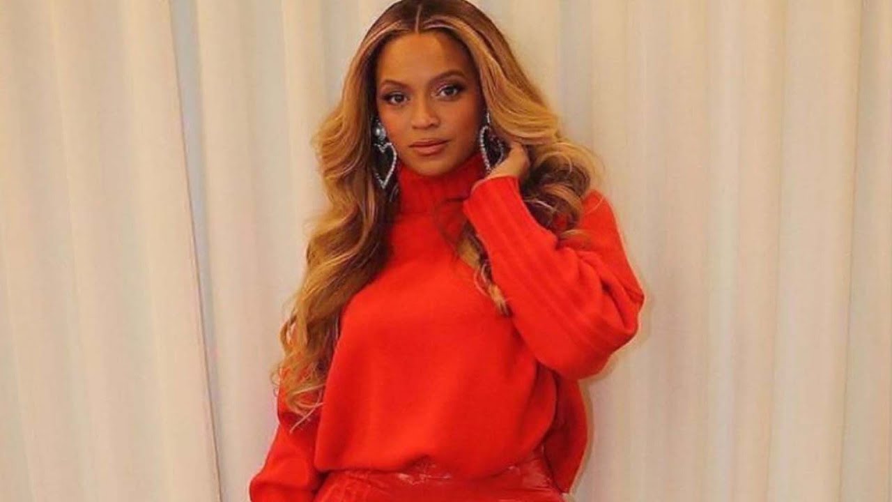 Beyoncé & Blue Ivy's Stunning Soldier Field Performance | IT WILL Shock ...