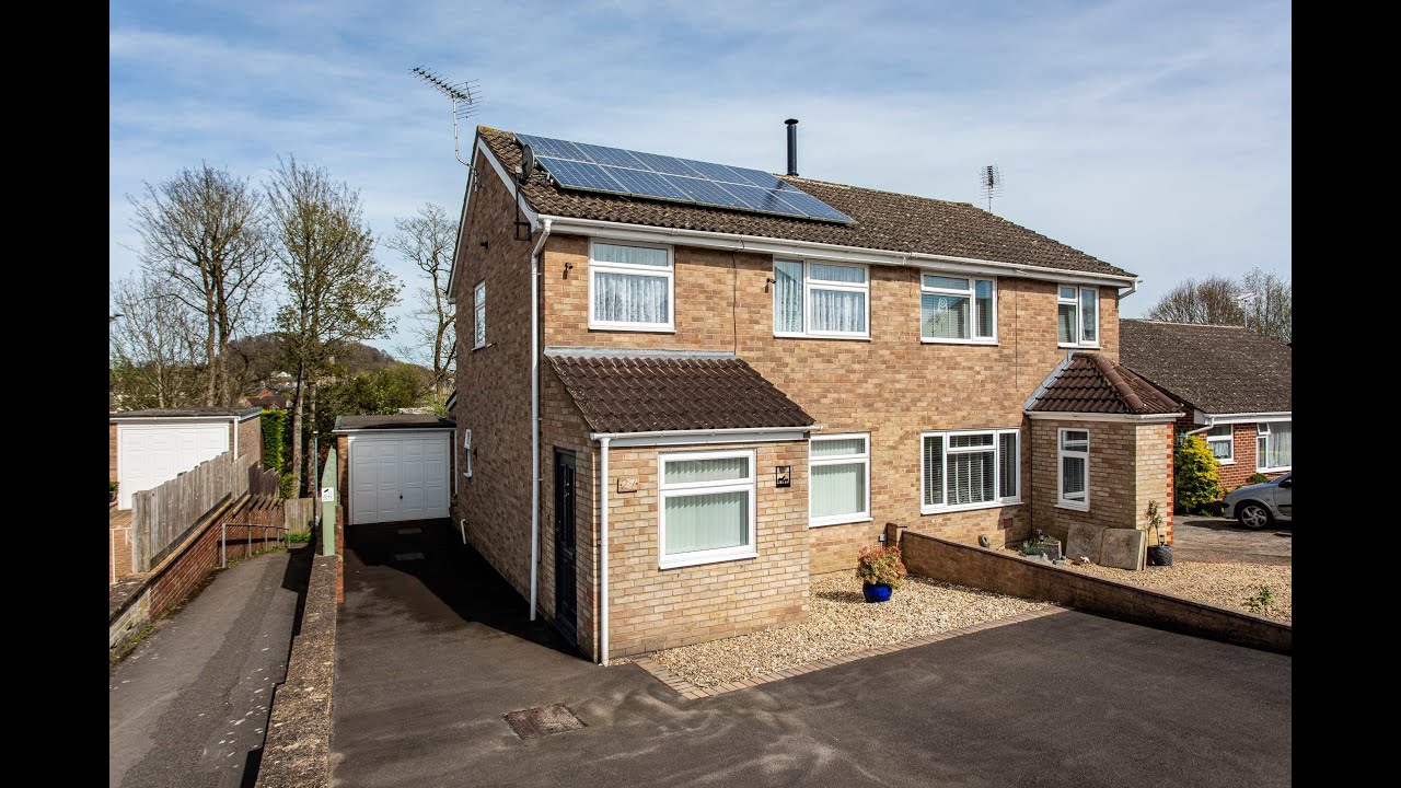 Martin & Co Video Tour of Sambourne Gardens, Warminster - YouTube