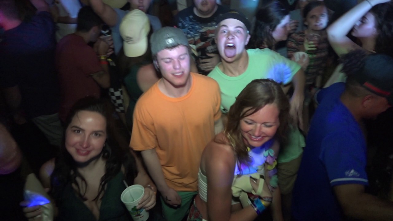 Spring Break Bars - Clayton’s Beach Bar (March 6, 2017) - YouTube
