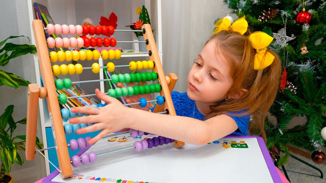 friends and her school day. learns and play. Friendship story - YouTube