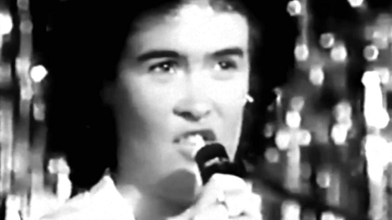 SUSAN BOYLE - A SWEET MEMORY - YouTube