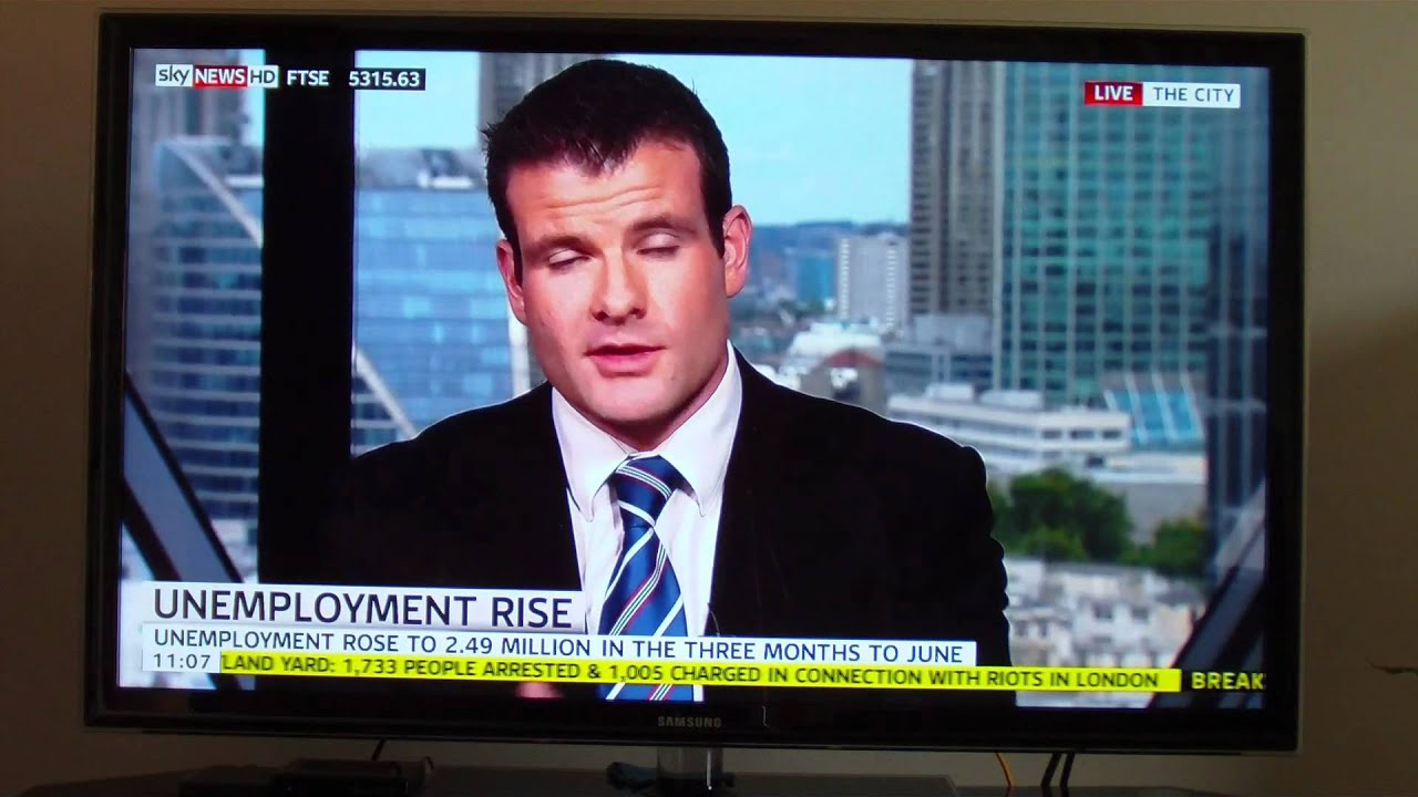 Review of Samsung 46" LED 2D Smart TV UE46D5520 - YouTube