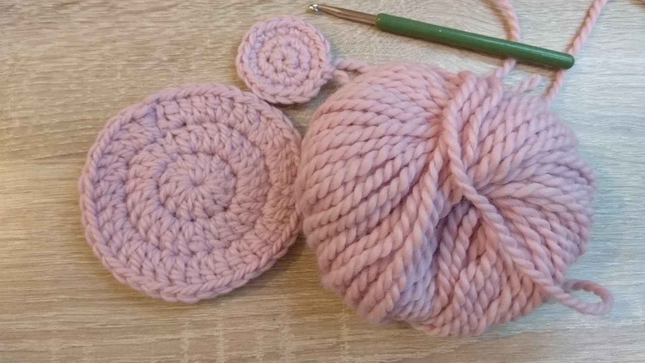 Heklanje u krug/crochet around/kako heklati u krug - YouTube