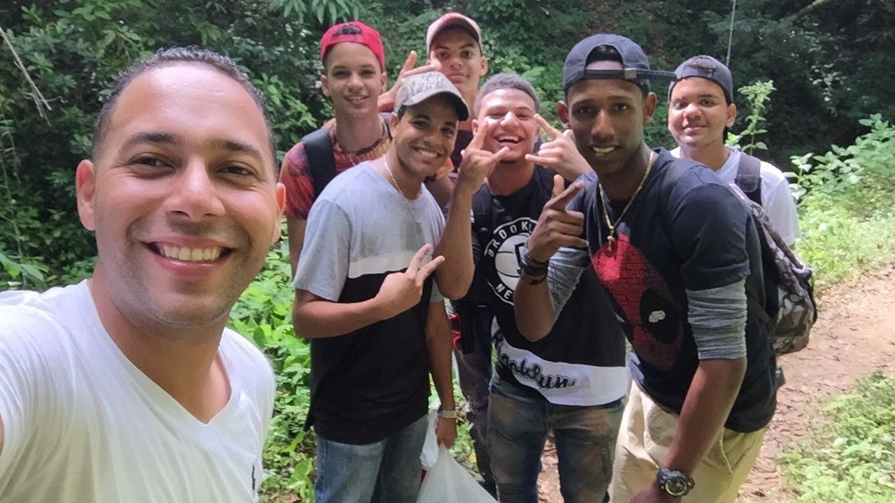 Excursión La Cueva de los Indios || San Víctor, Moca - YouTube